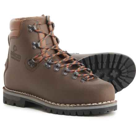 Mountaineering Boots average savings of 41% at Sierra