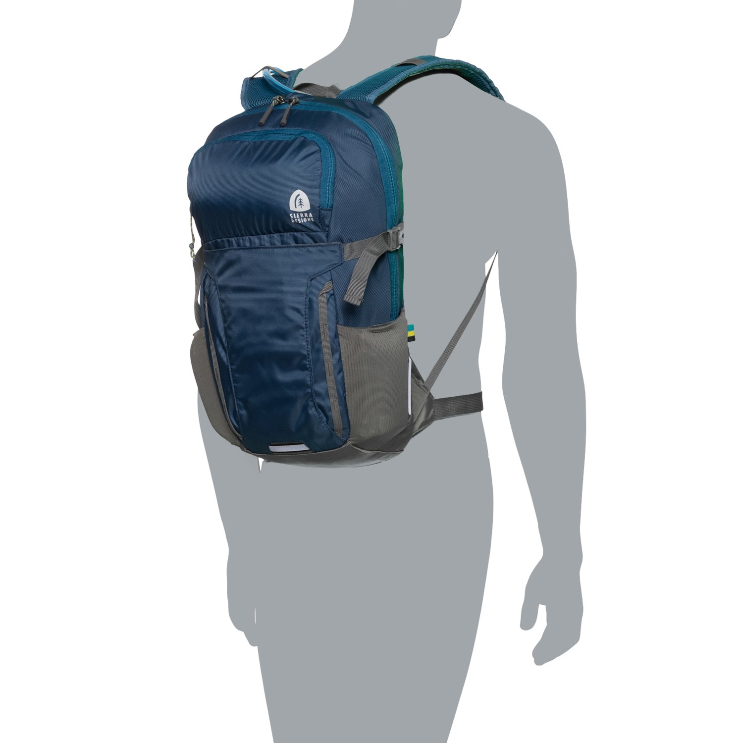 Sierra Designs Minaret Summit 14 L Hydration Daypack - 68 oz. Reservoir ...