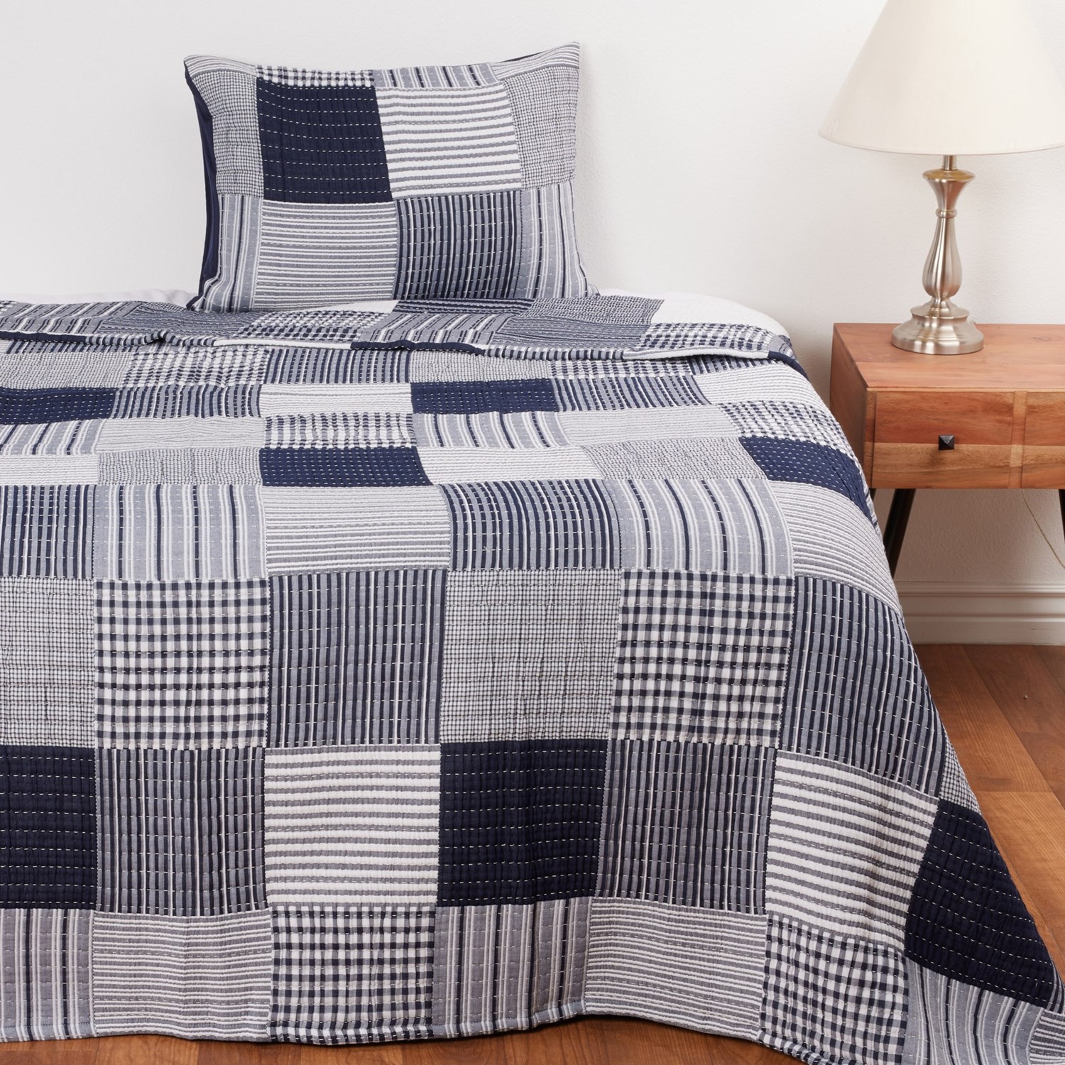 Urban Studio Twin Union Patchwork Quilt Set - 400 gsm, Navy - Save 65%